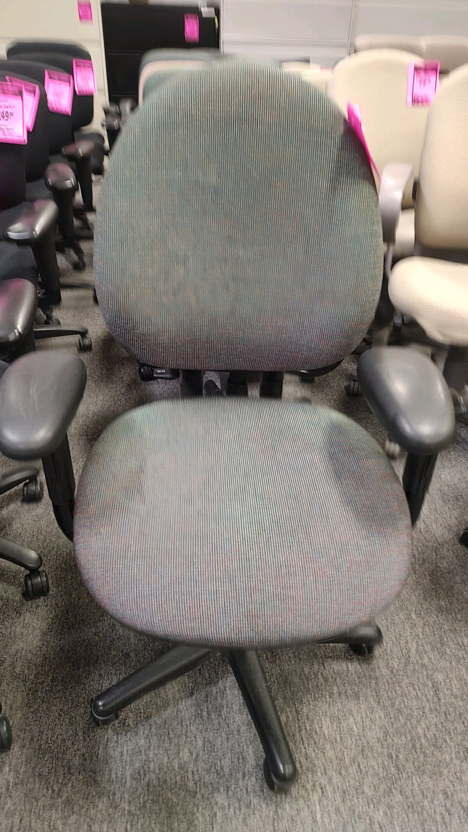 Steelcase Rally USED Office Chairs $39.95 – Desks Galore